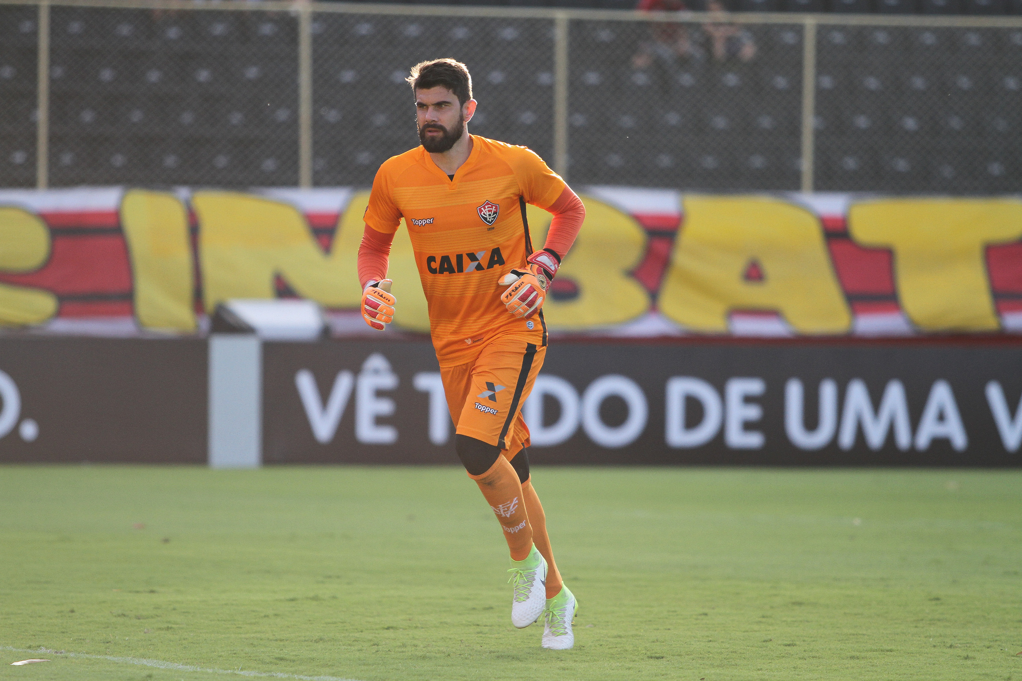 Fernando Miguel ressalta ponto conquistado pelo Vitória: “Deveriam ser ...