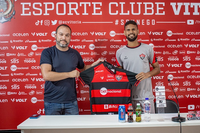 Zé Vitor é regularizado junto a CBF