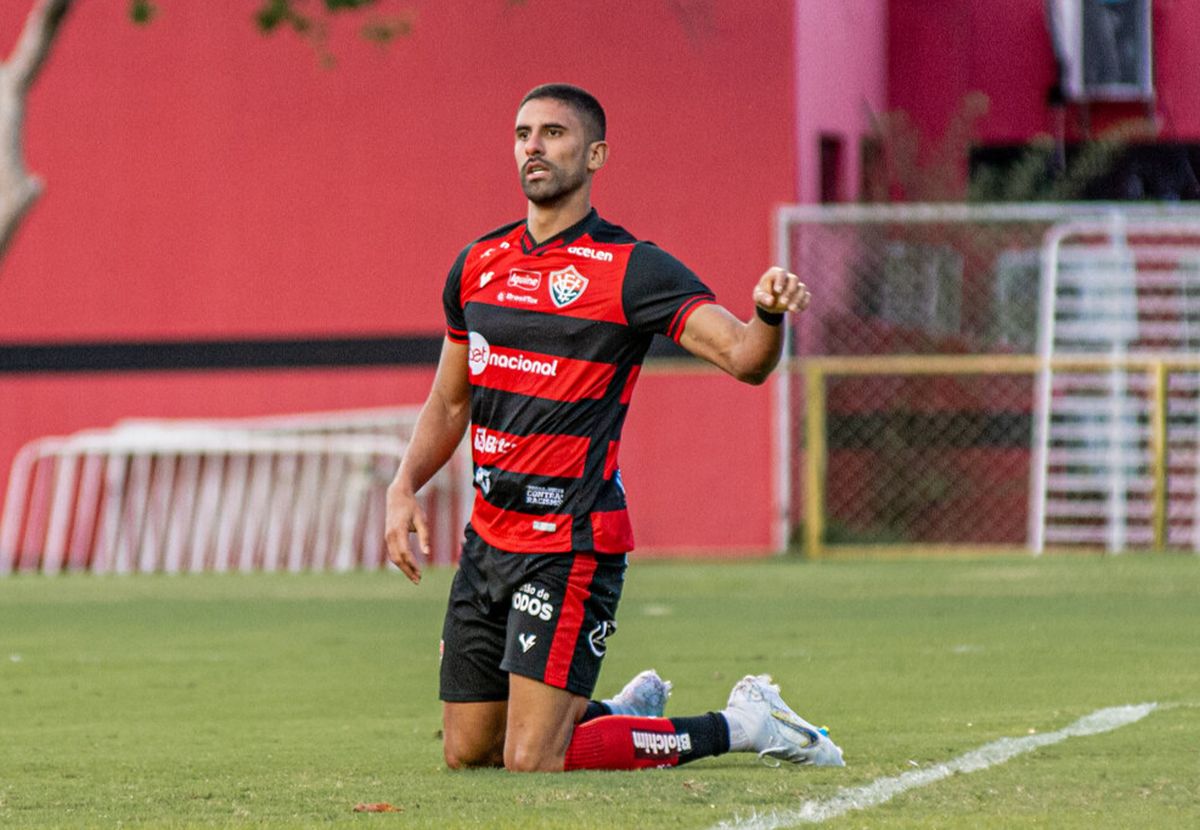 Tréllez recusa redução e está fora do Vitória; enteda