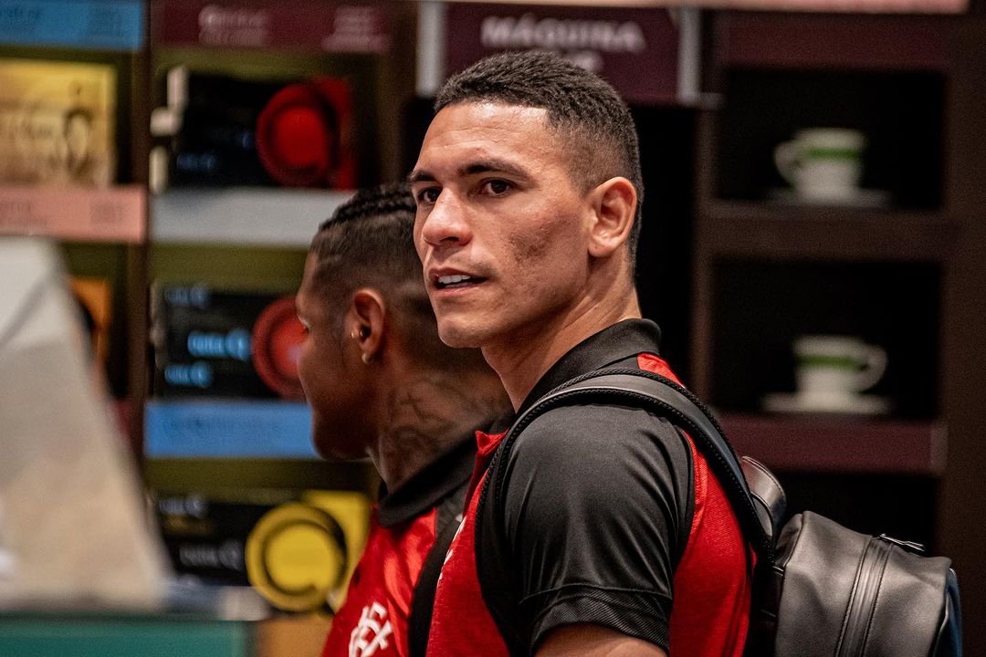 Volante não bate metas e se despede do Vitória – Arena Rubro-Negra