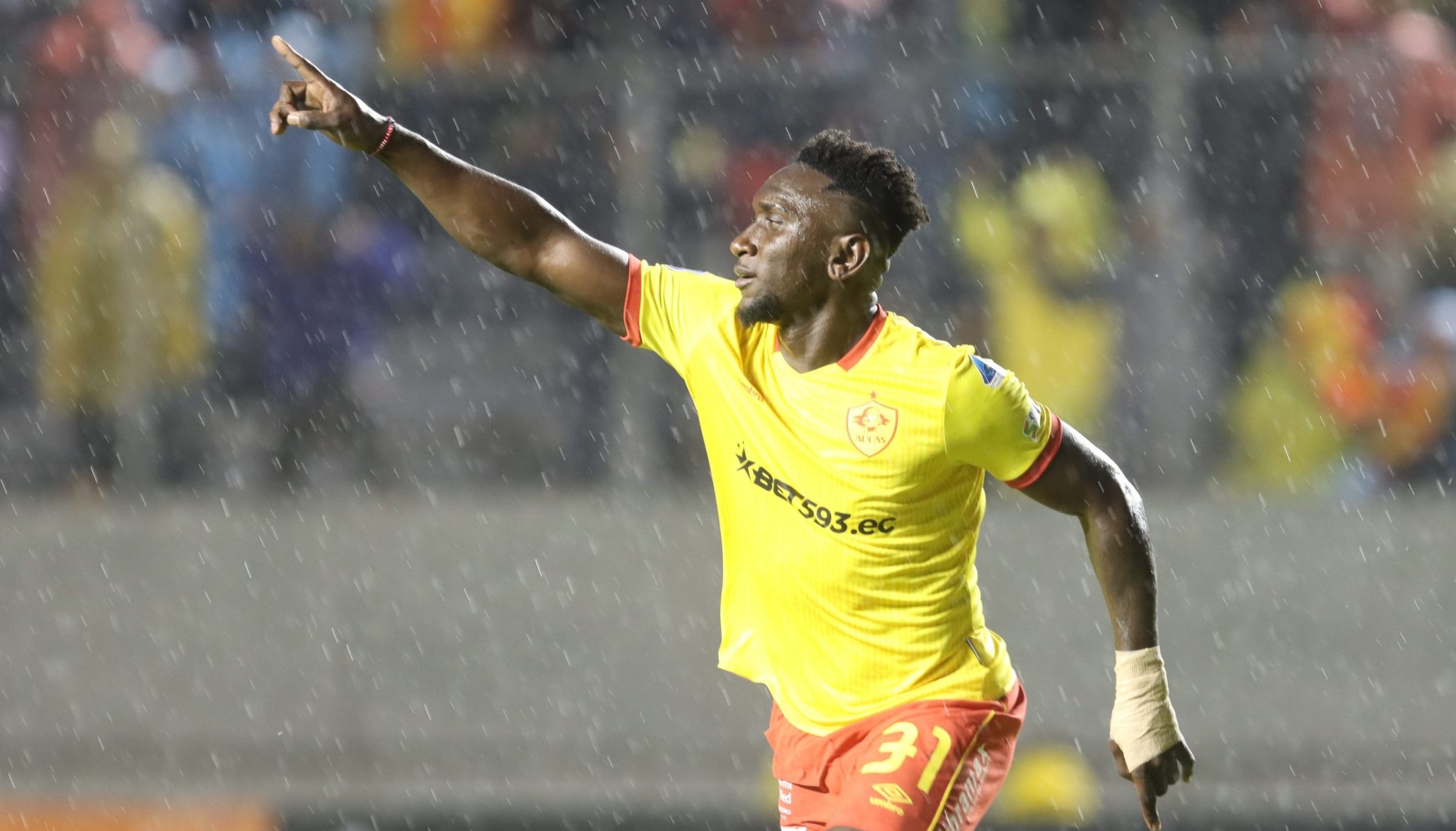 Vitória tem pré-contrato com atacante equatoriano