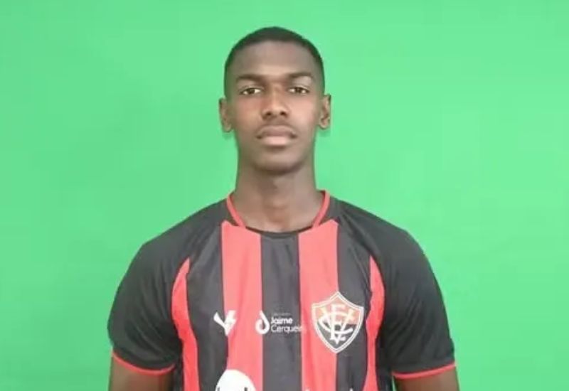 Atacante da base é relacionado para jogo do Baianão