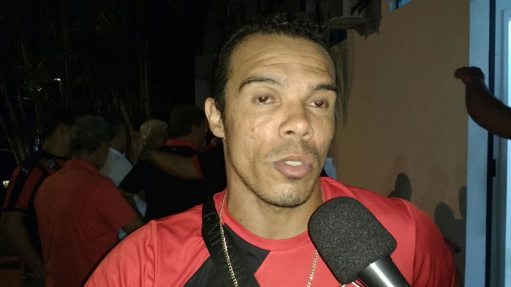 Morre Leandro Domingues, ex-jogador do Vitória, aos 41 anos - Arena Rubro-Negra